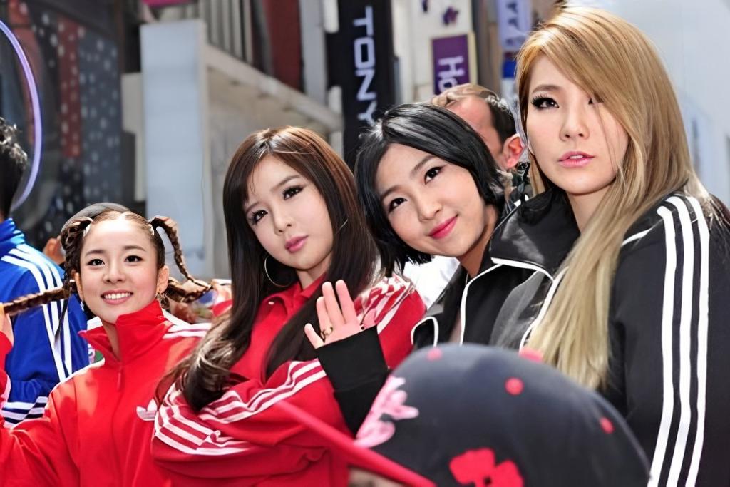 LET'S PLAY AGAIN | 2NE1 reunion triggers jubilant fan reaction | BMPlus