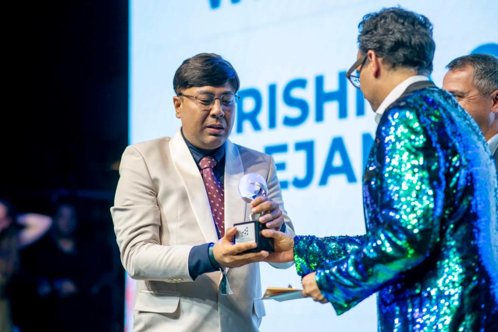 JA Philippines' Krishna Alejandrino is first Filipino to win JA ...