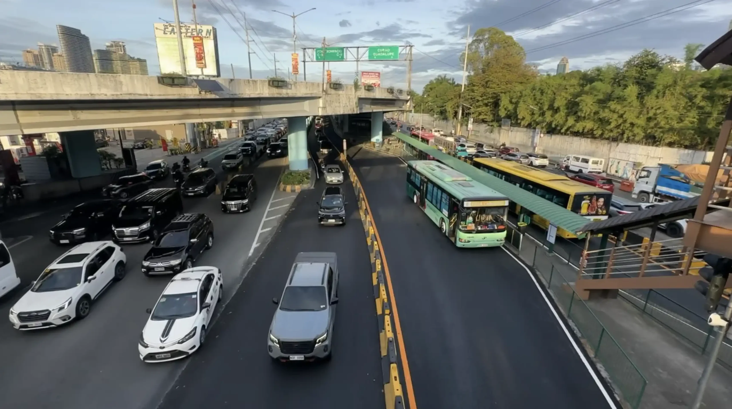 MMDA reports 5% to 7% drop in EDSA traffic volume as ME tensions spur ...