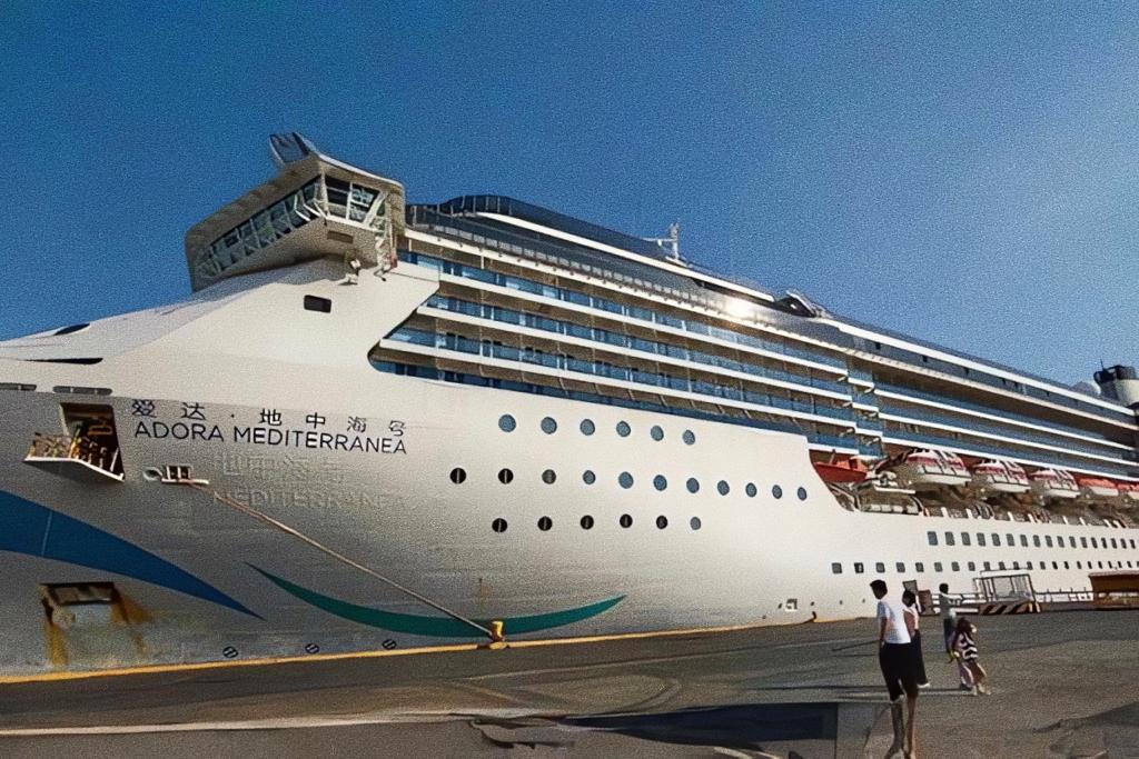 Adora Mediterranea arrives in Manila | John Eiron R. Francisco
