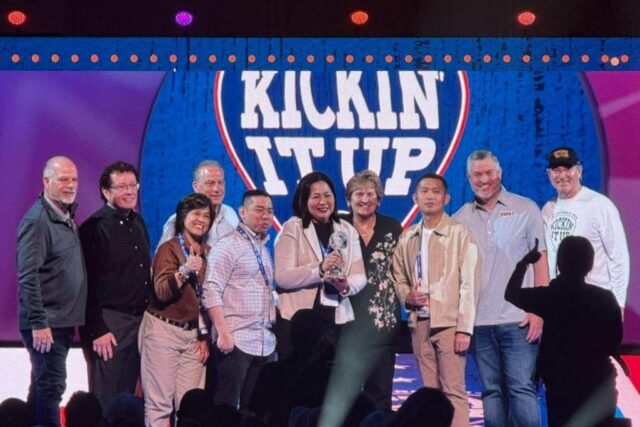 Texas Roadhouse celebrates 10 years in PHL with global awards, record ...